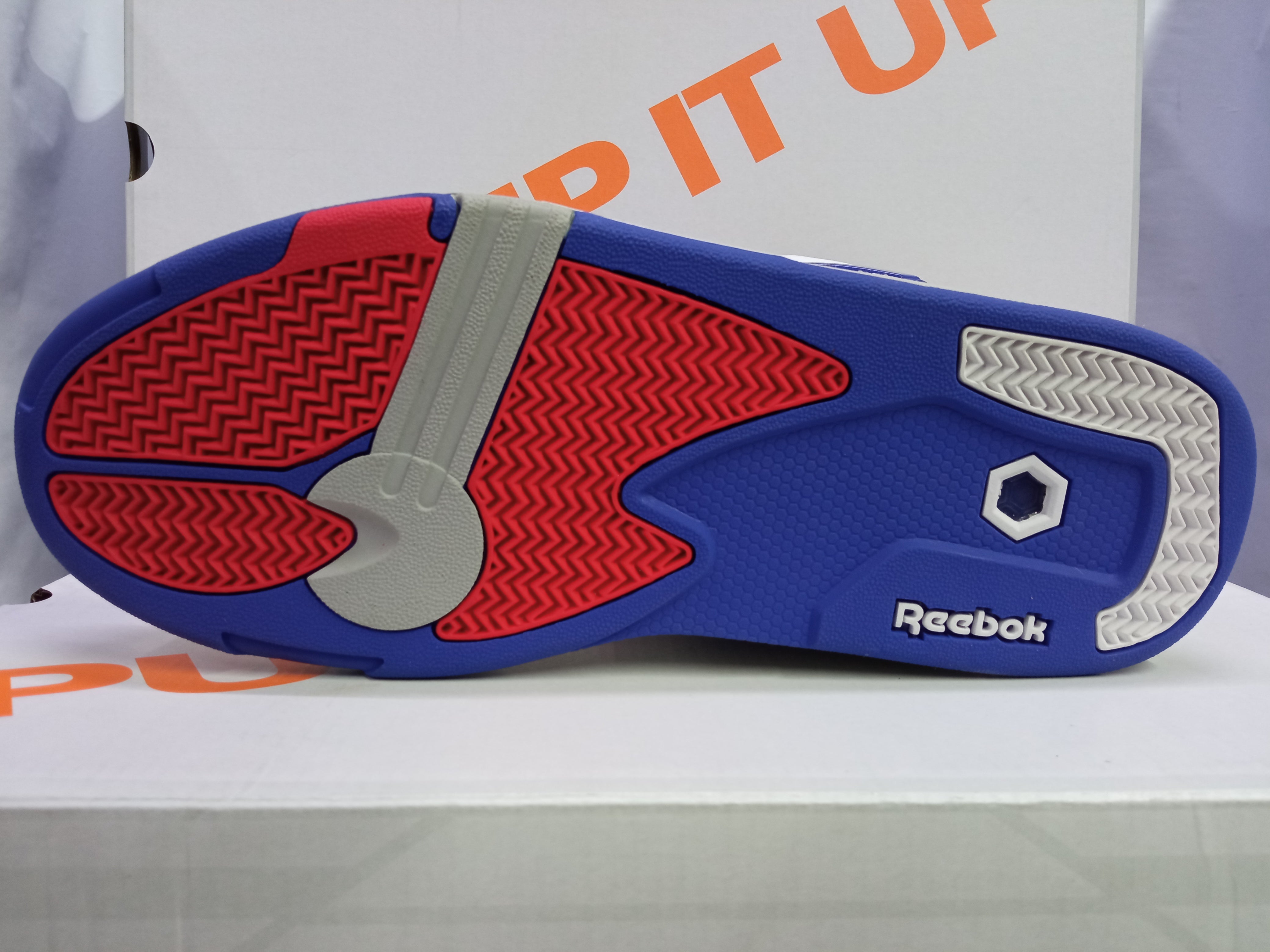 Reebok Pump Omni Zone 2 ''Tricolor'' – La Casa del Basquet